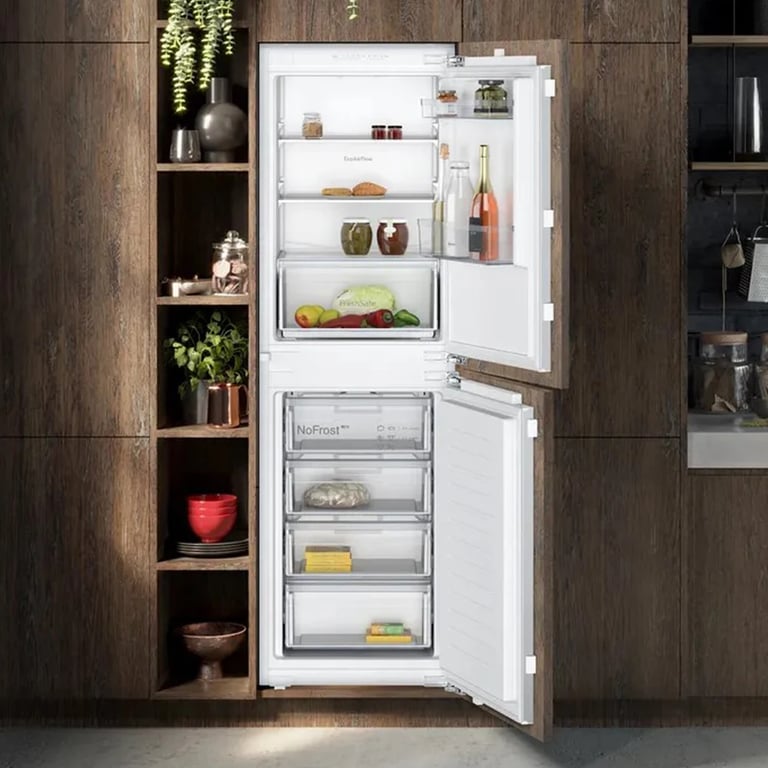 Integrated Fridge Freezers - Plumbworld