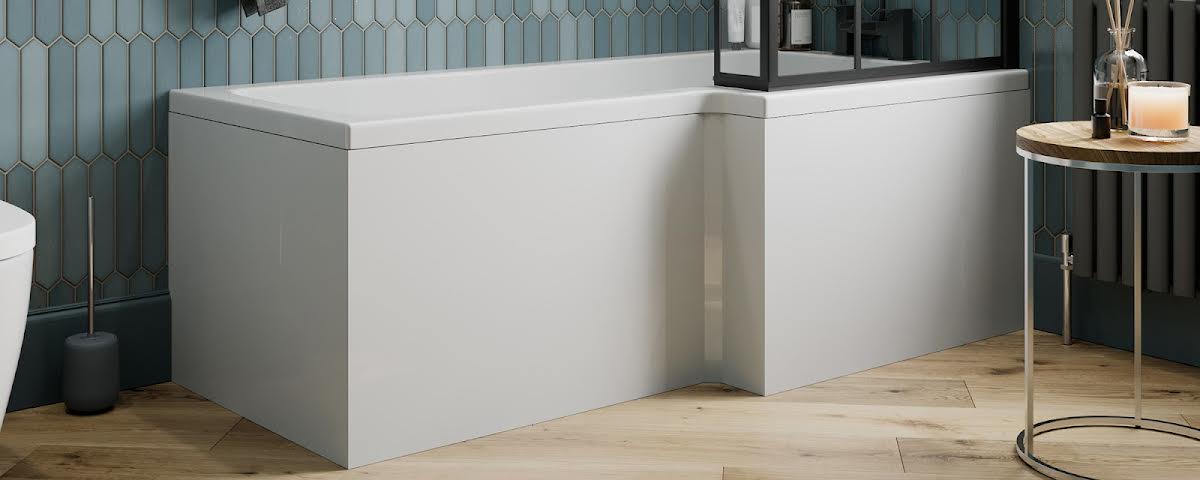 L Bath Bundle 1700mm RH Inc Black Grid Shower Screen & Panels