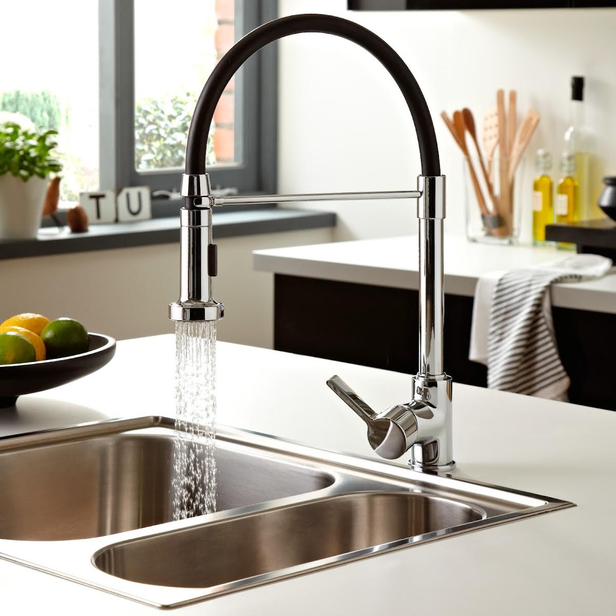 Bristan Liquorice Pull Out Kitchen Tap