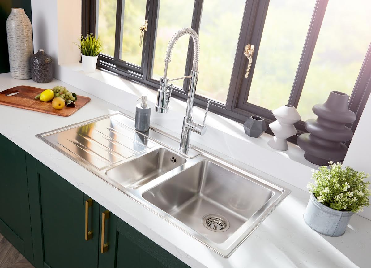 How to Remove Limescale from a Bathroom