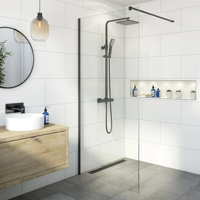 Diamond Wet Room Shower Screen 700mm - 8mm Matt Black